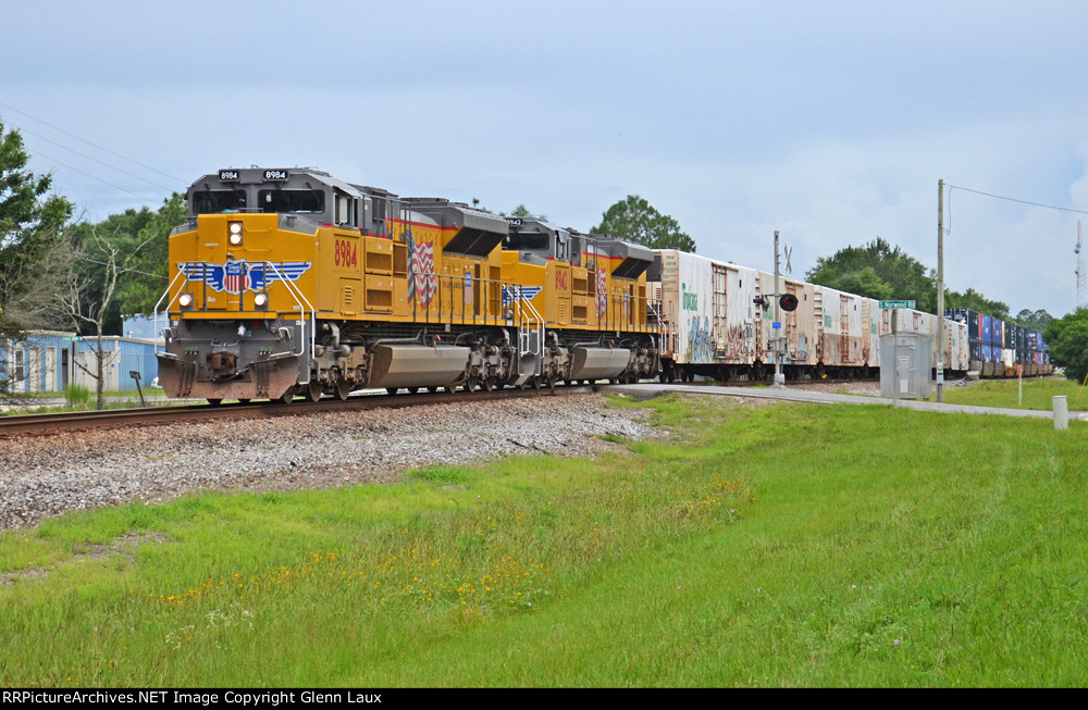Another shipment from California arrives, UP 8984 leading Q180 to Jacksonville
